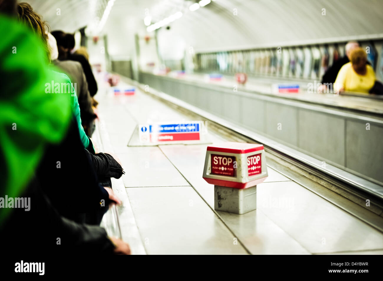 London tube stop hi-res stock photography and images - Alamy