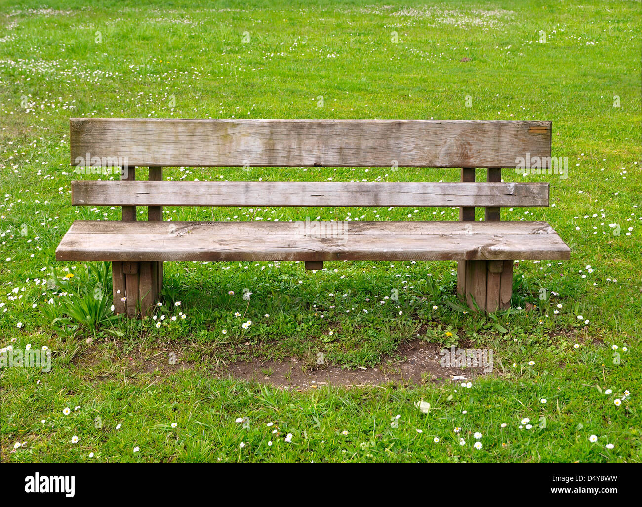 Wooden park bench in nature. A good place to sit Stock Photo - Alamy