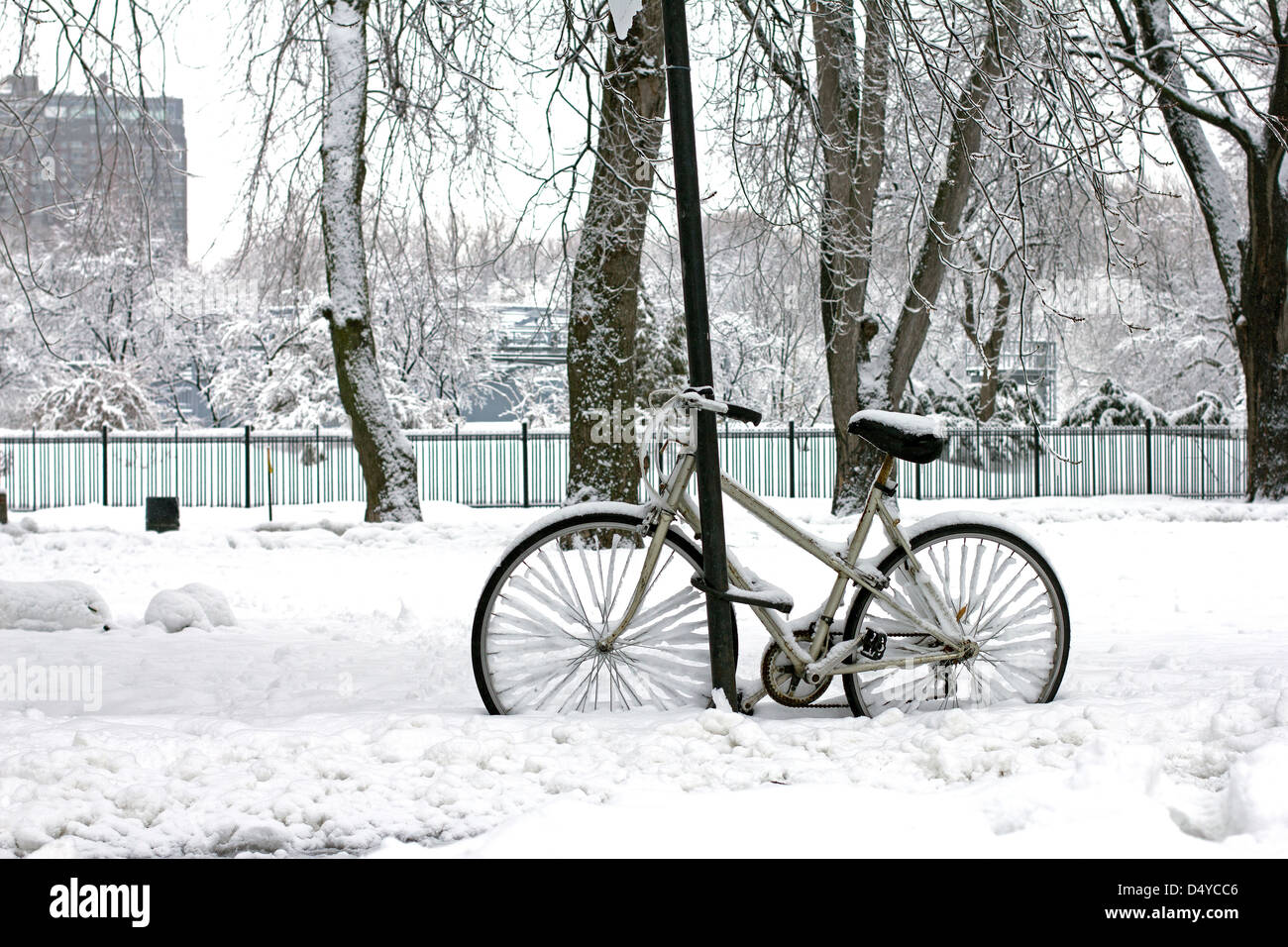 Canada bike winter hi-res stock photography and images - Alamy