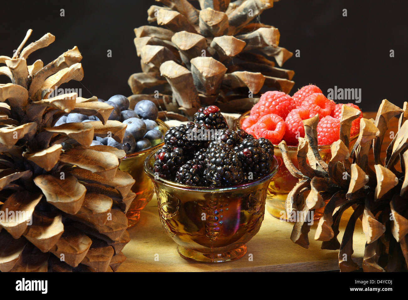 Photo of berries hi-res stock photography and images - Alamy