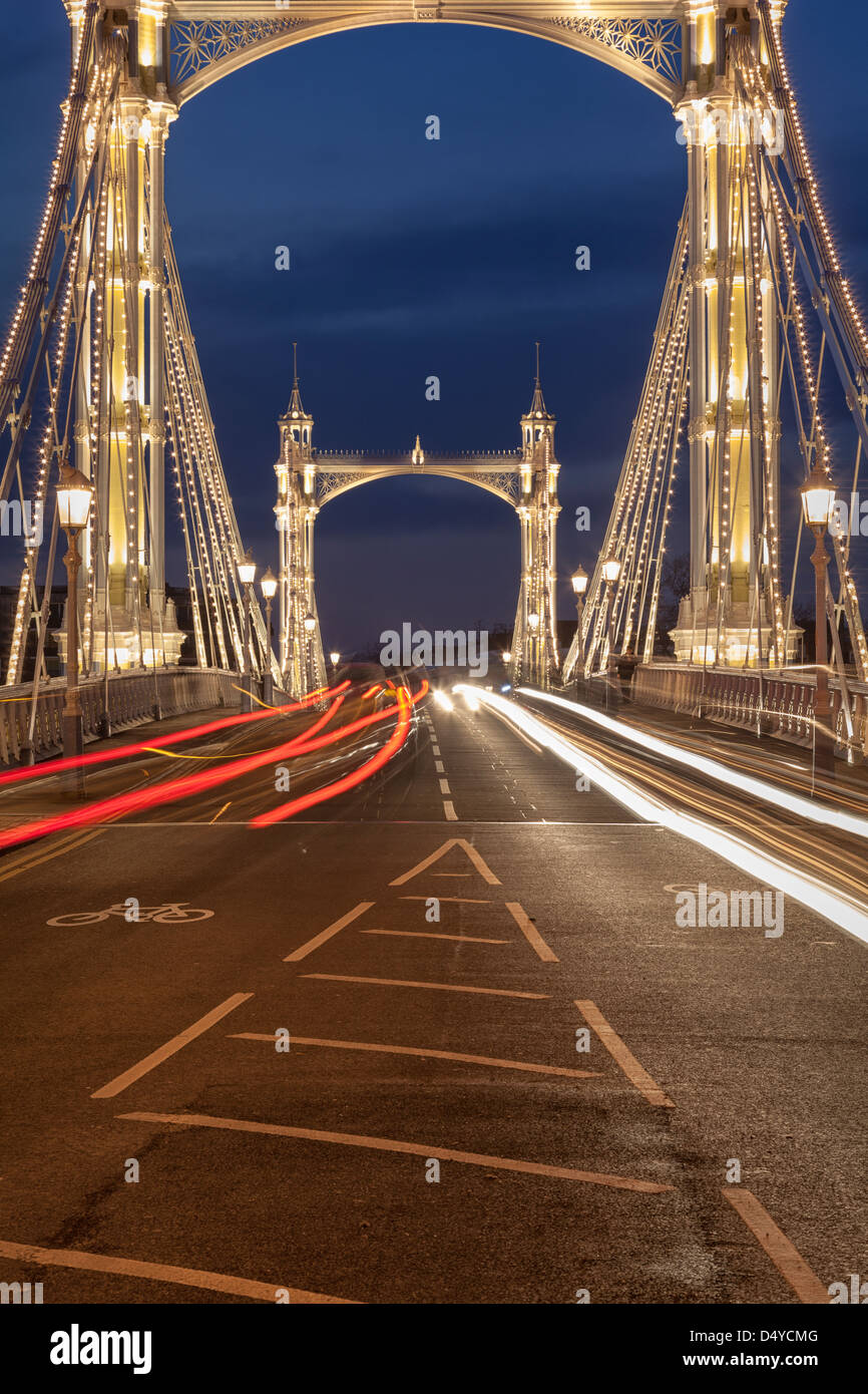 Albert bridge at night hi-res stock photography and images - Alamy