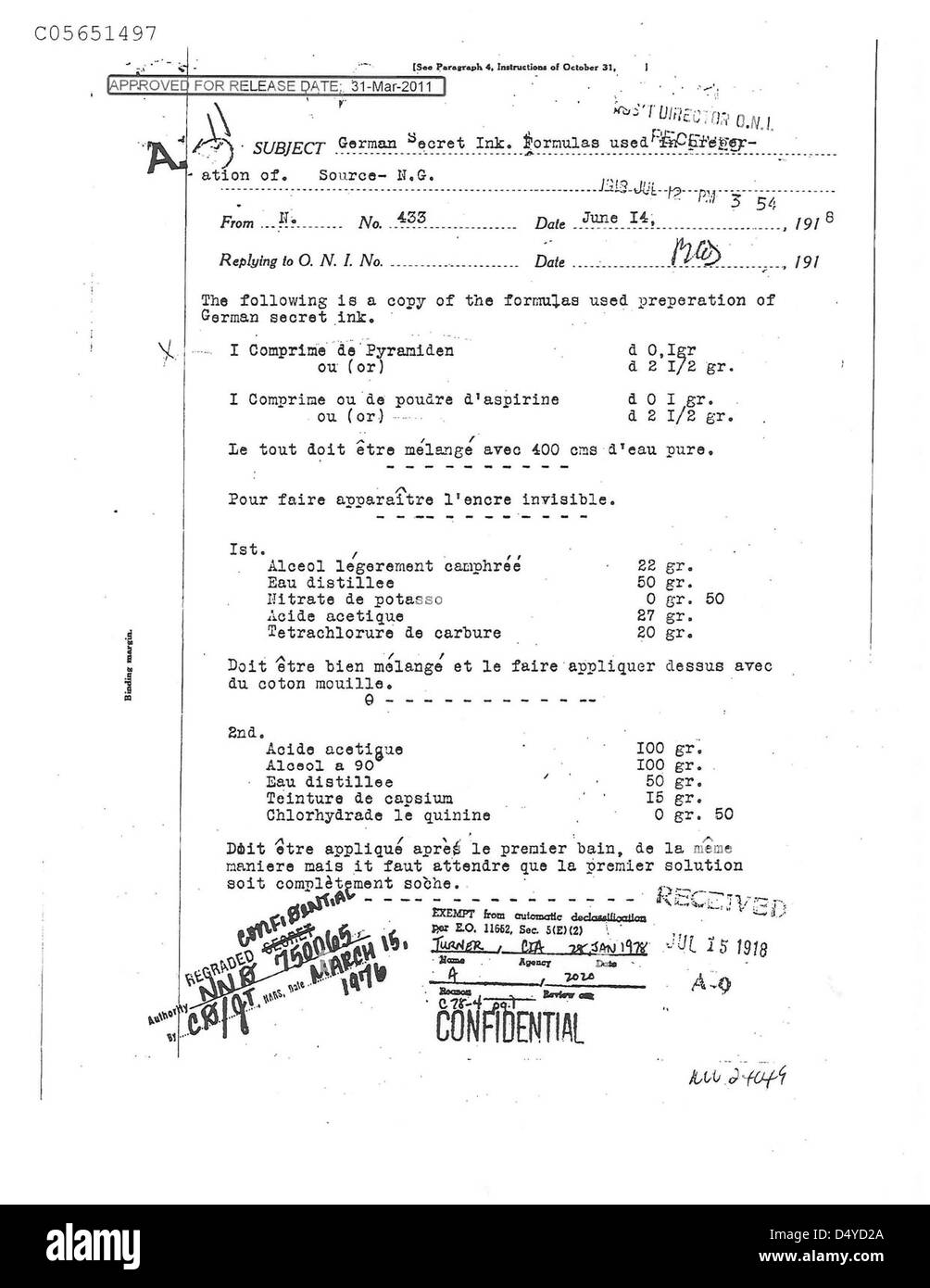 Spies documents hi-res stock photography and images - Alamy