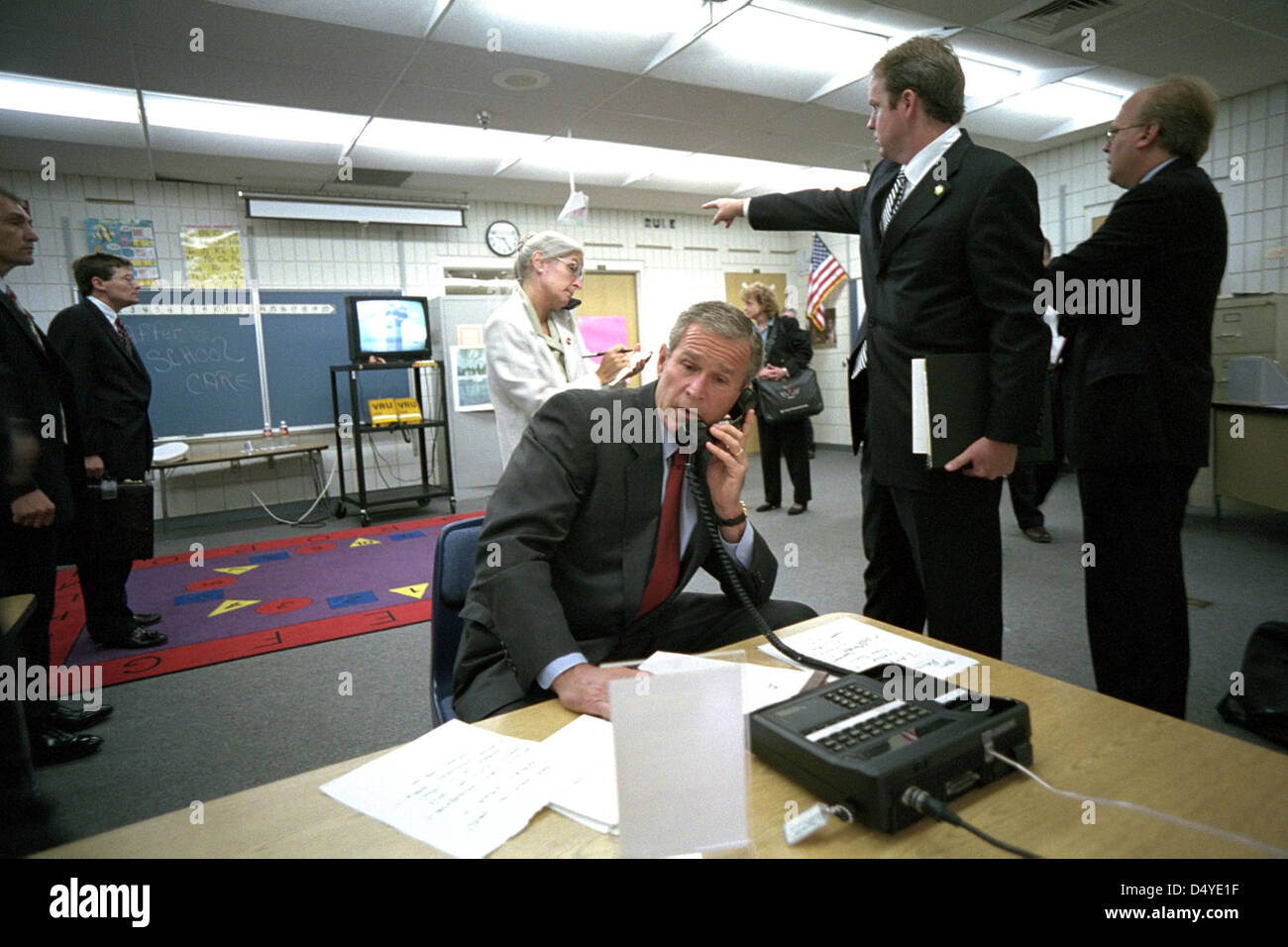 President bush school classroom hi-res stock photography and images - Alamy