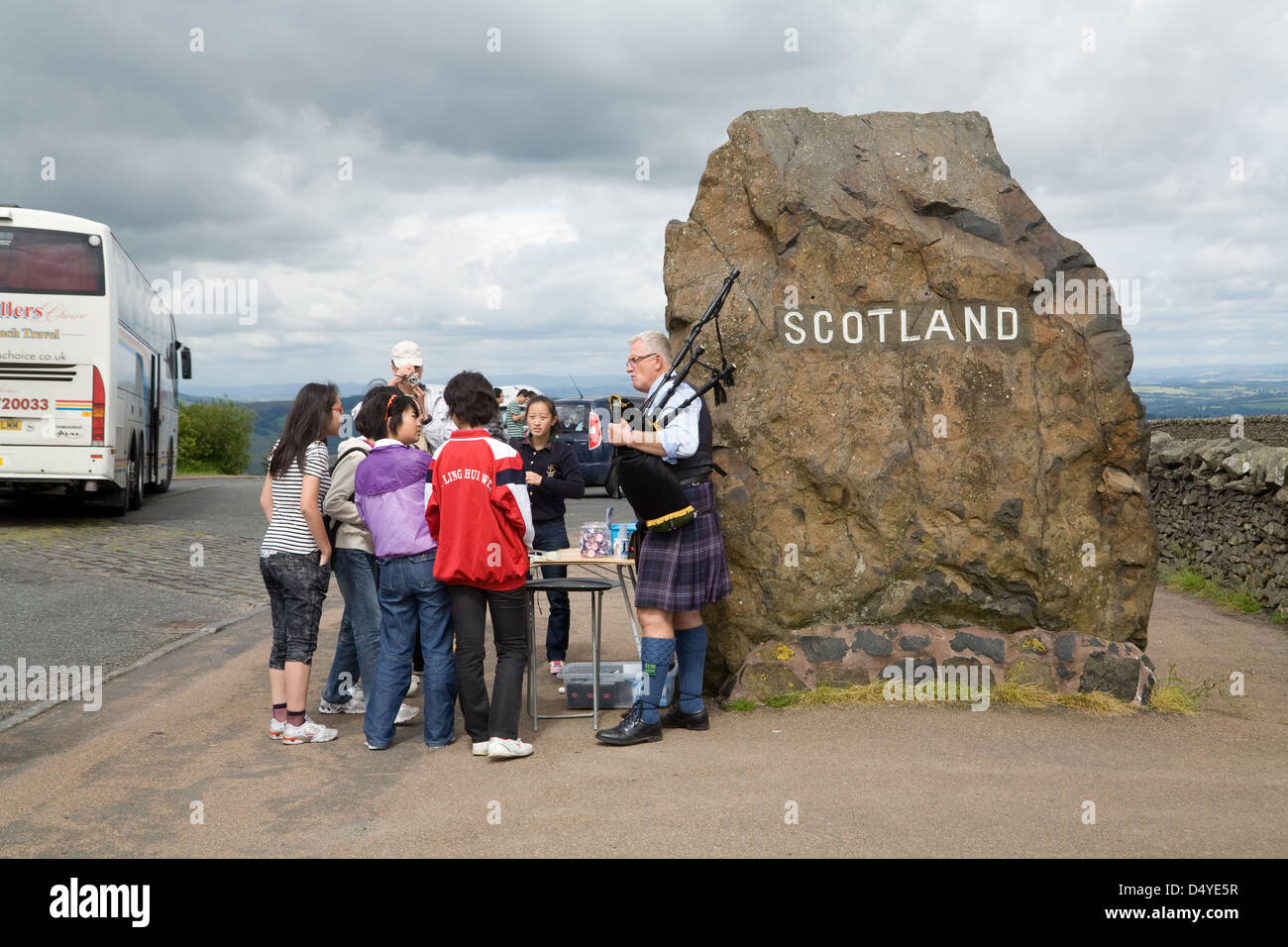 Border with england hi-res stock photography and images - Alamy