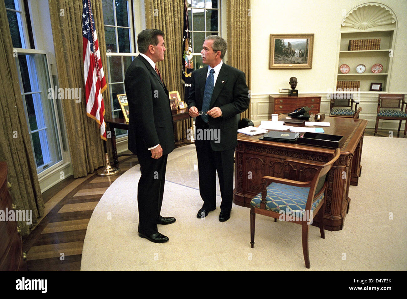 Bush on 9 11 oval office hi-res stock photography and images - Alamy