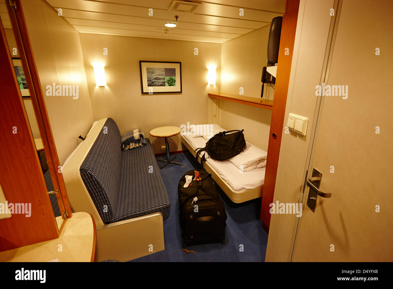 Cruise ship interior inside hi-res stock photography and images - Alamy
