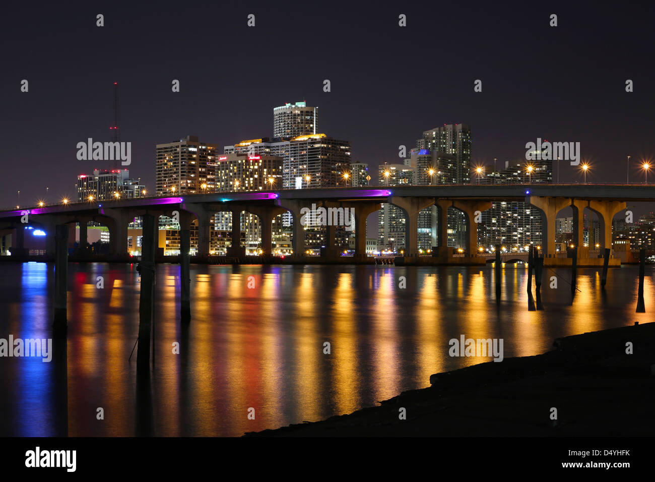 Macarthur causeway and miami skyline hi-res stock photography and ...
