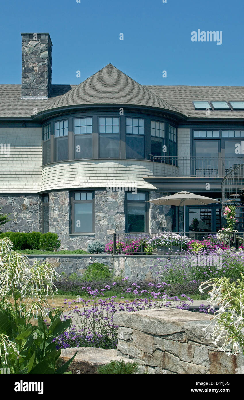 Home clear sky hi-res stock photography and images - Alamy