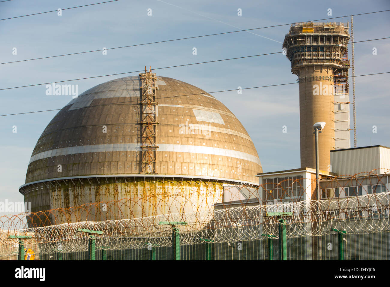 Sellafield nuclear power station hi-res stock photography and images ...