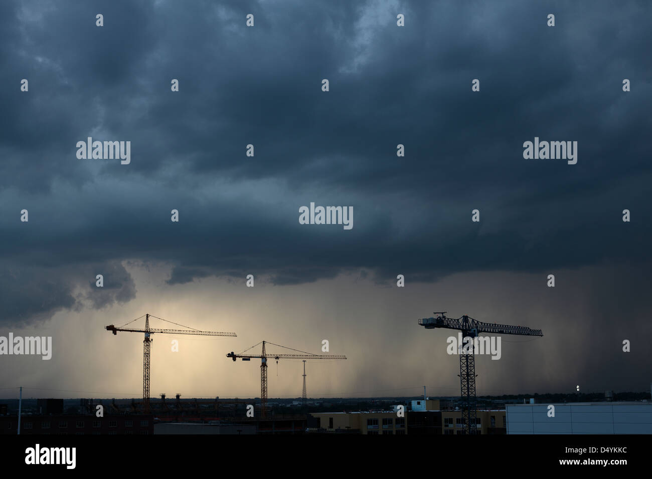 Small rainfall hi-res stock photography and images - Alamy