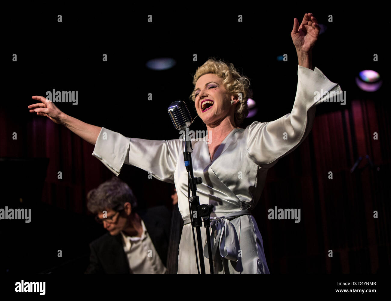 Alison fraser hi-res stock photography and images - Alamy