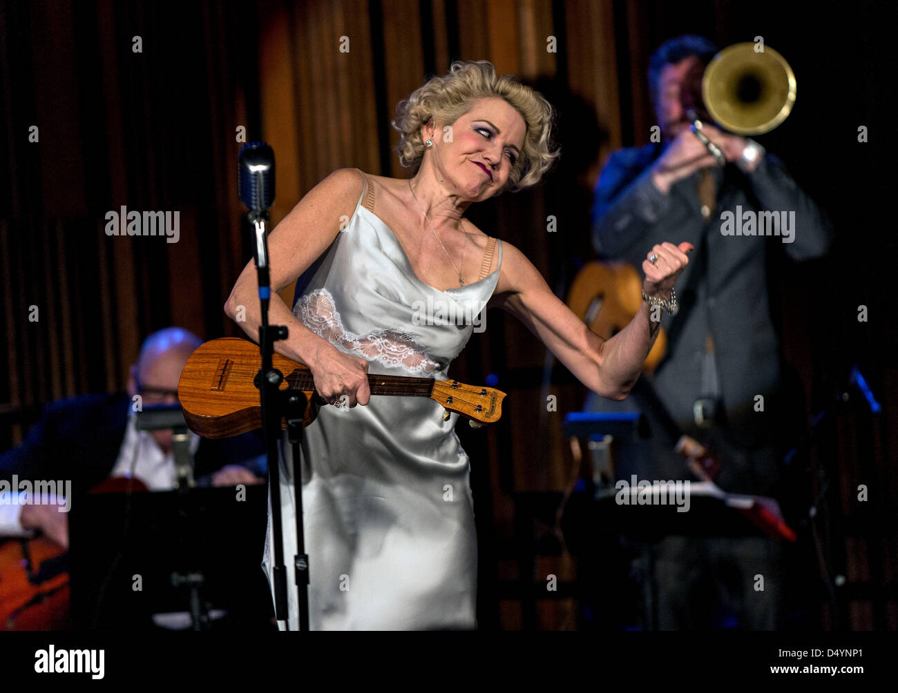 Alison fraser hi-res stock photography and images - Alamy