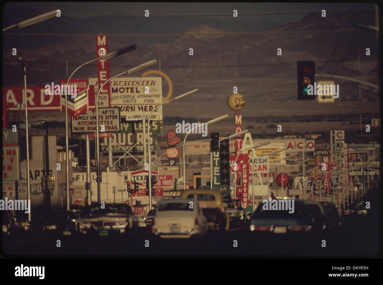 Early 1970s street scene hi-res stock photography and images - Alamy