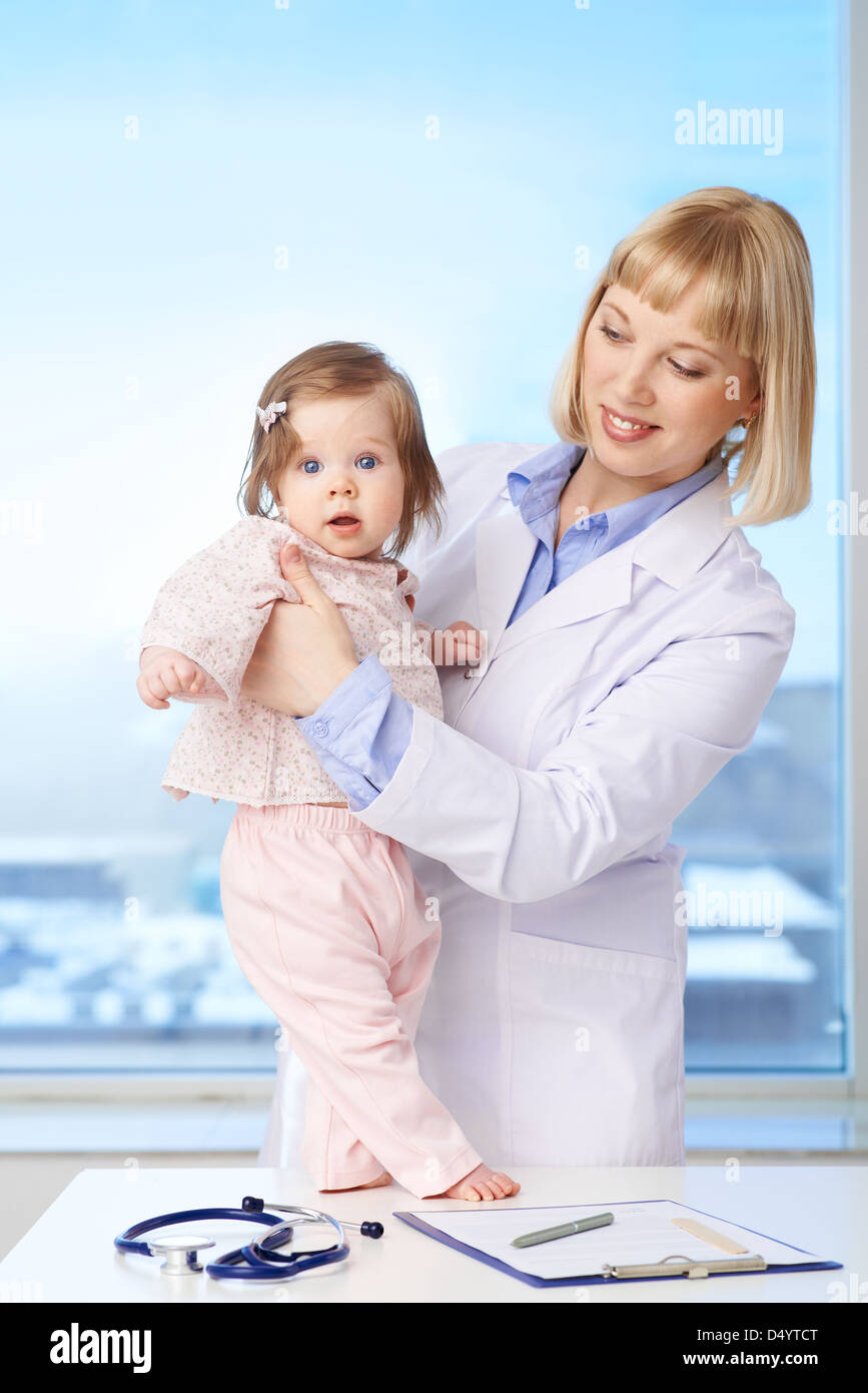 Pediatrician vertical hi-res stock photography and images - Alamy