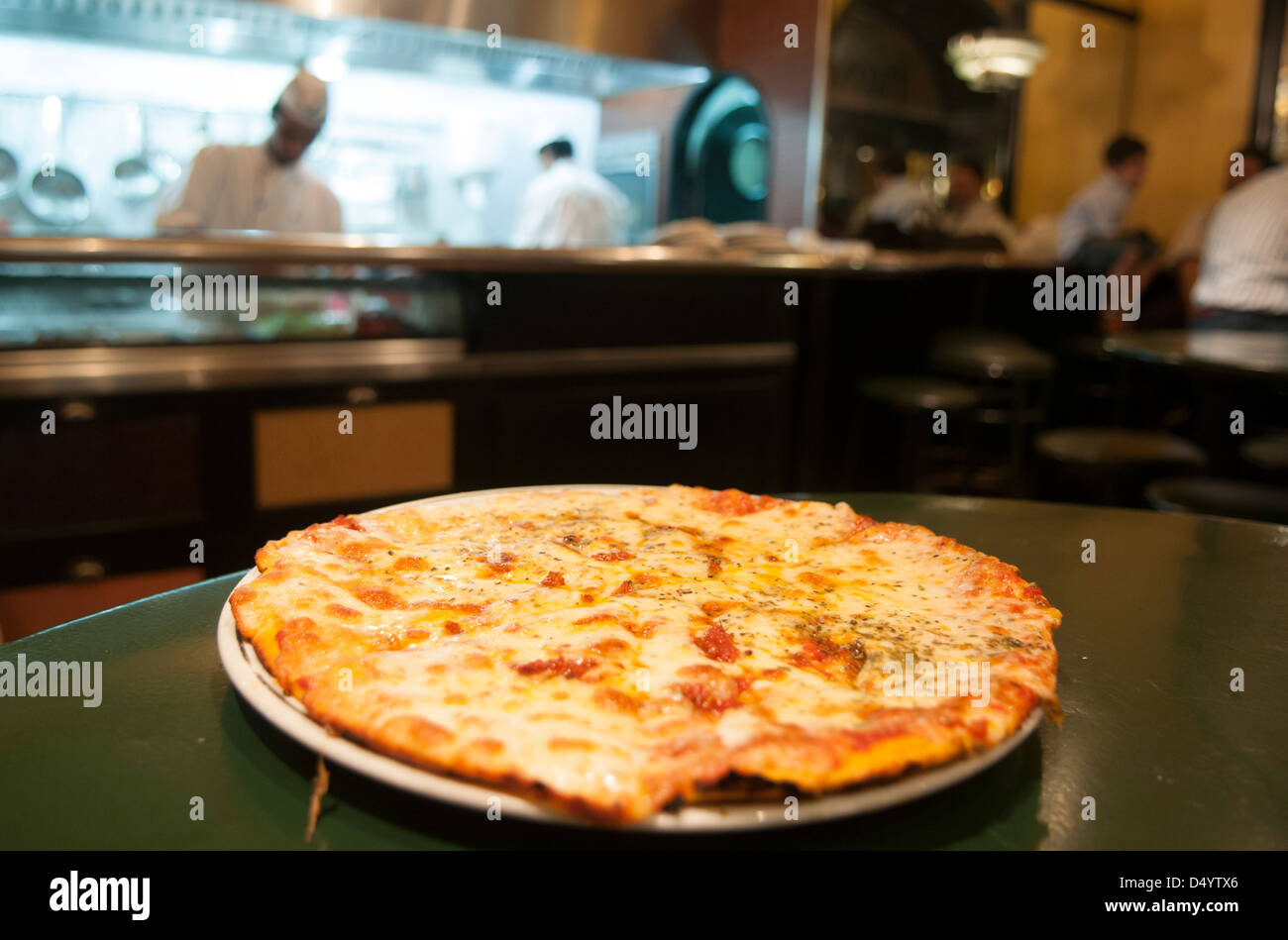 Cairo nile restaurant hi-res stock photography and images - Alamy