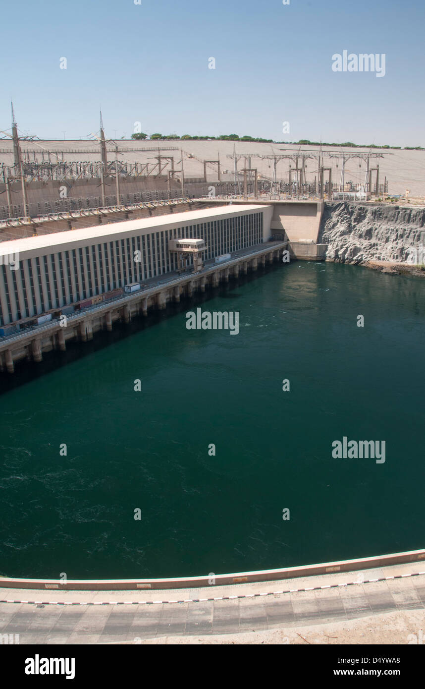 Electricity high dam hi-res stock photography and images - Alamy
