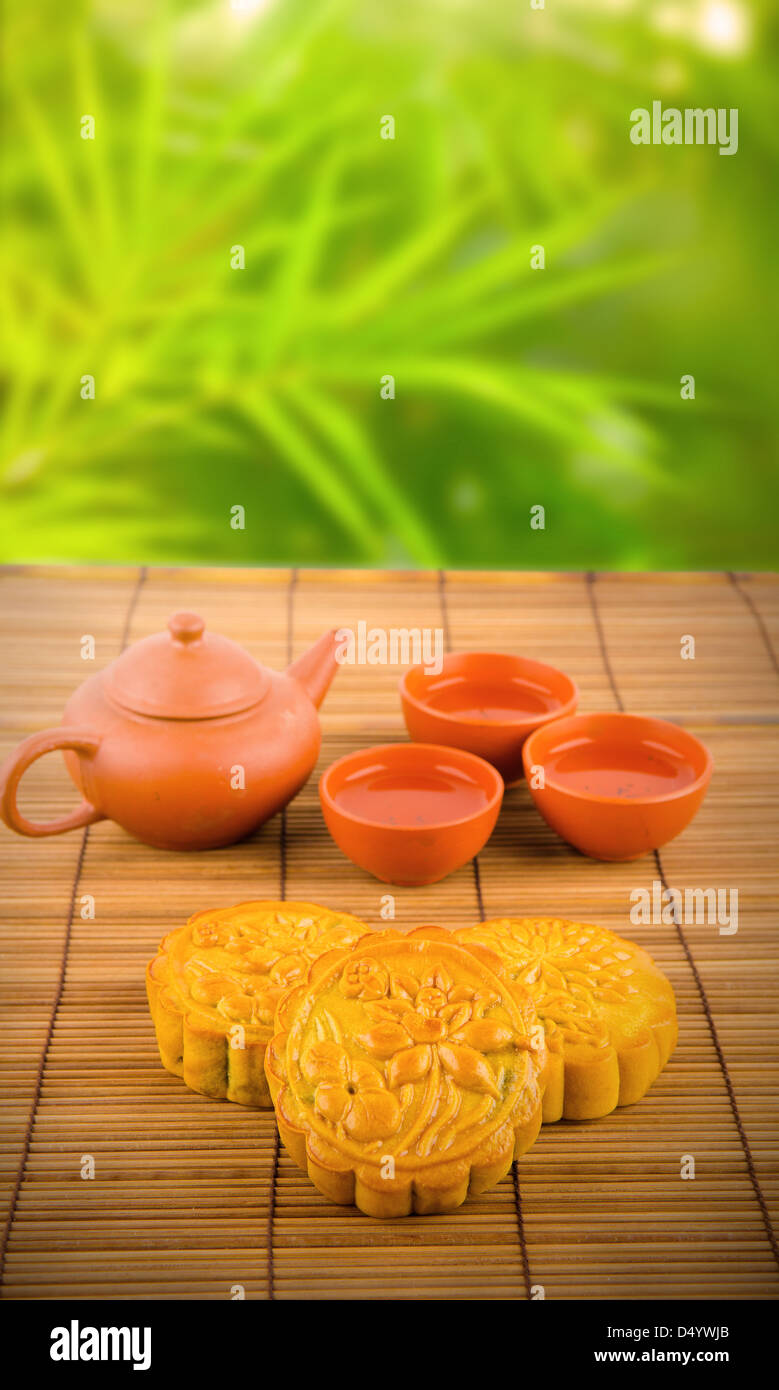 Chinese moon cake traditional food for Chinese mid-autumn festival with ...