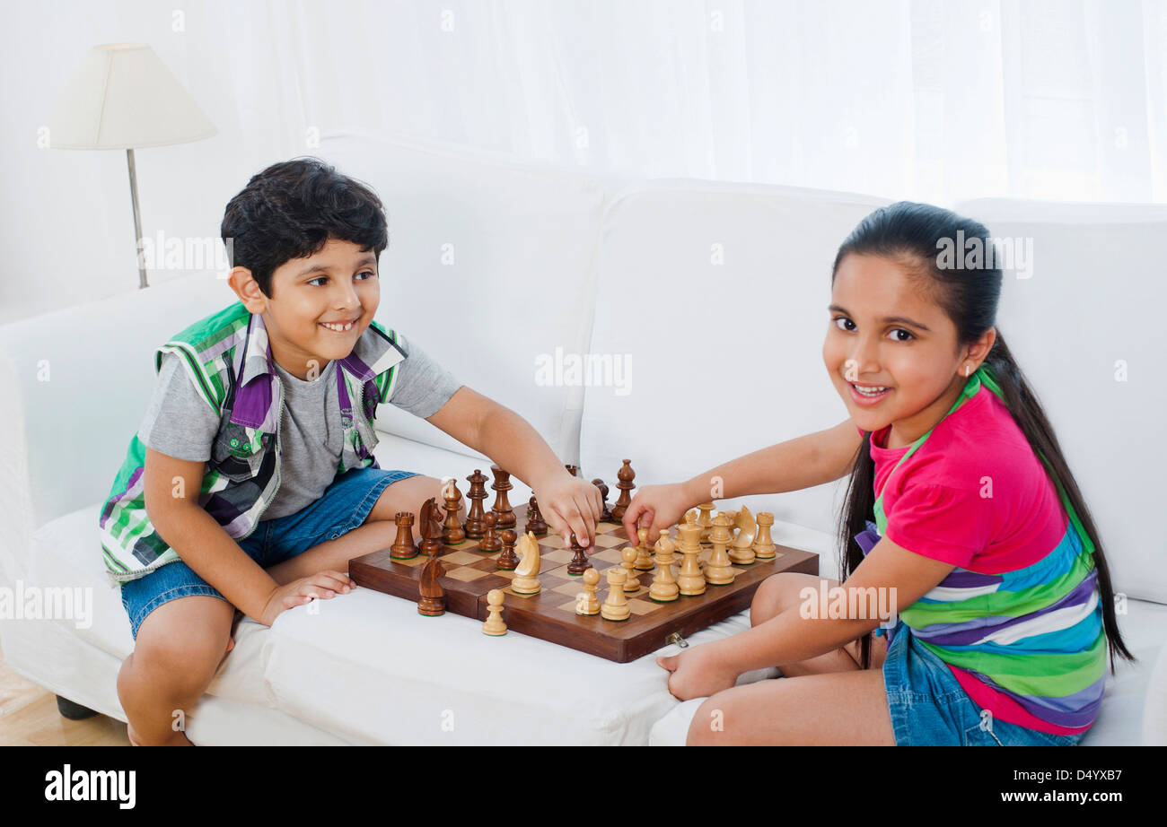 Children playing chess Stock Photo - Alamy