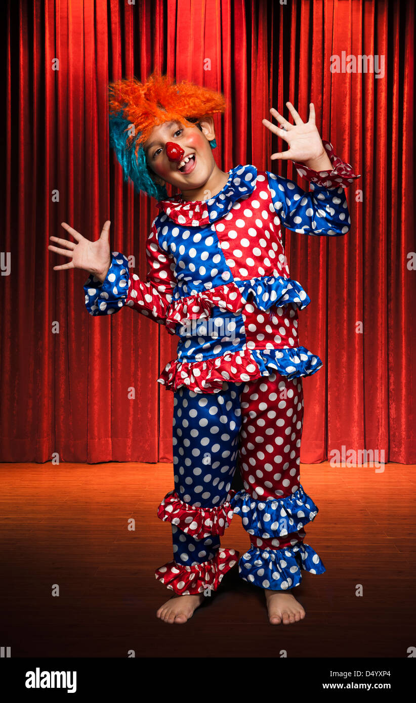 Asian clown costume hi-res stock photography and images - Alamy