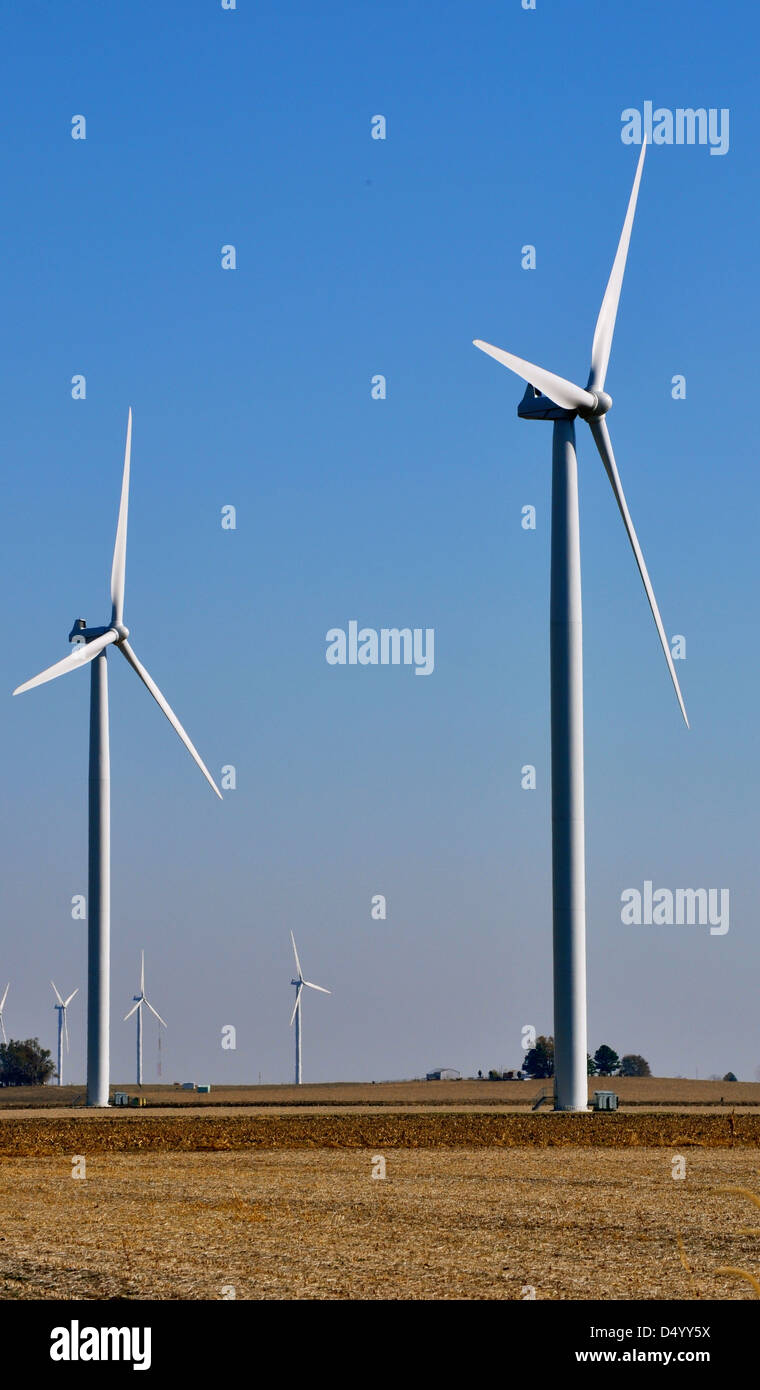 Midwest wind farming hi-res stock photography and images - Alamy