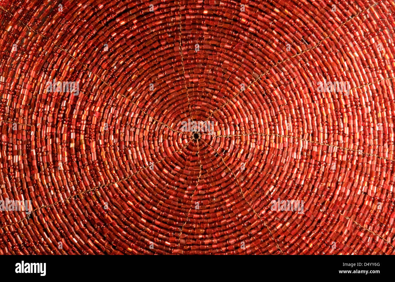 Red abstract circle halftone hi-res stock photography and images - Alamy
