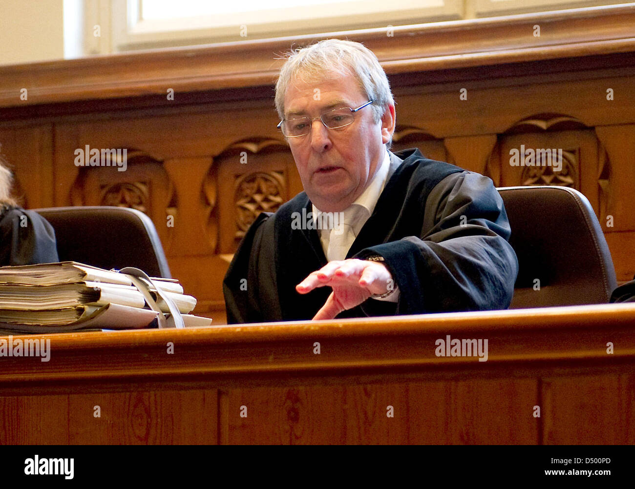 Defendant before judge hi-res stock photography and images - Alamy