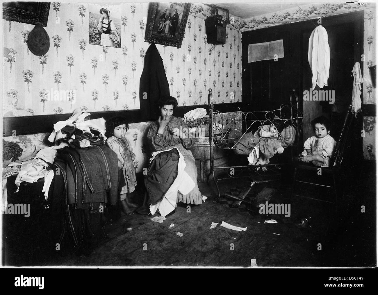 A powerful 1912 image by Lewis Hine showing Mrs. Guadina living in a ...