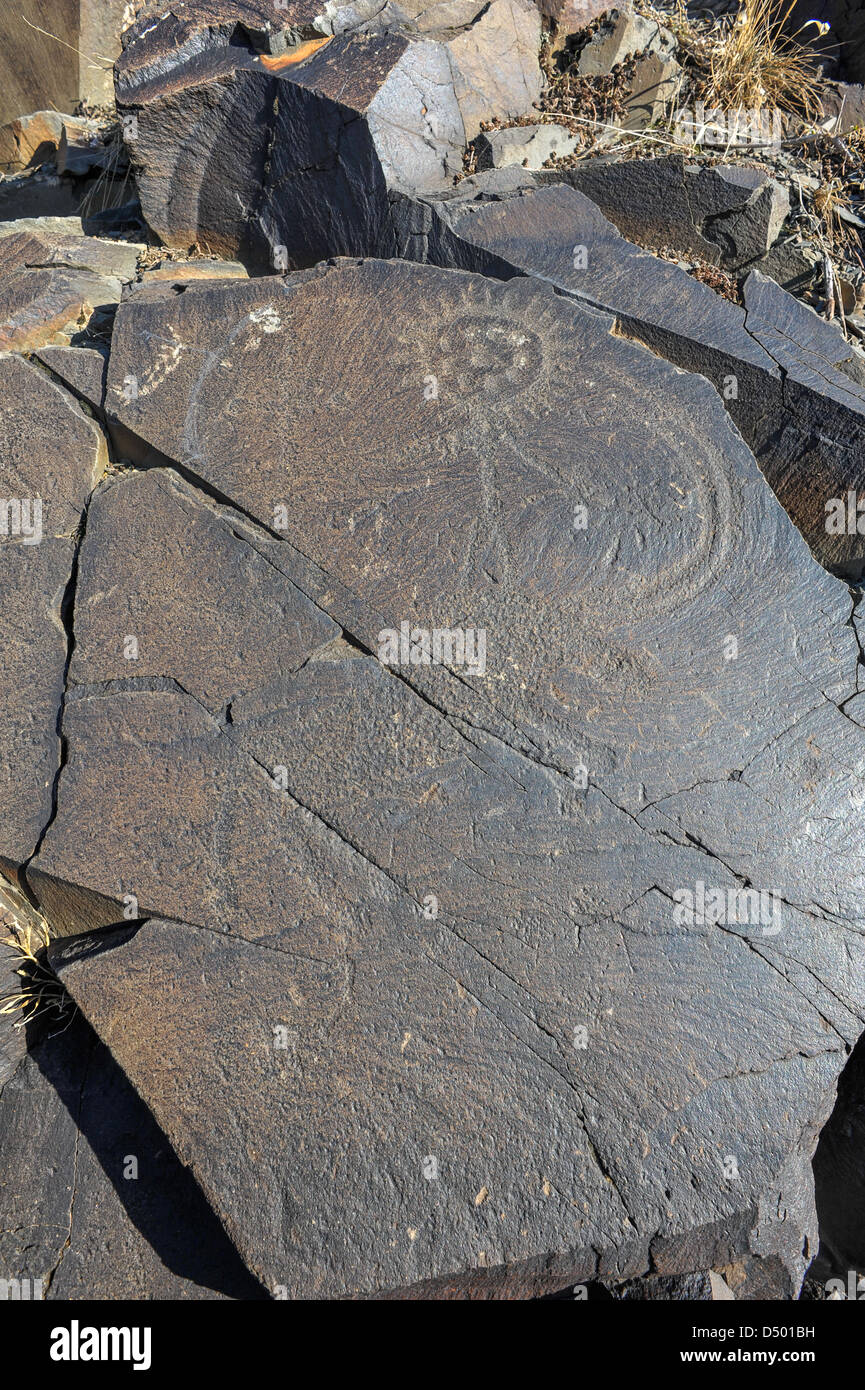 Petroglyphs on the stone in Tamgaly, Kazakhstan Stock Photo - Alamy