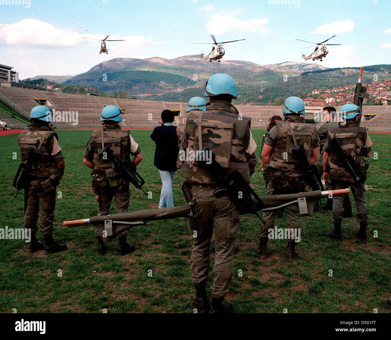 Bosnian civilians hi-res stock photography and images - Alamy