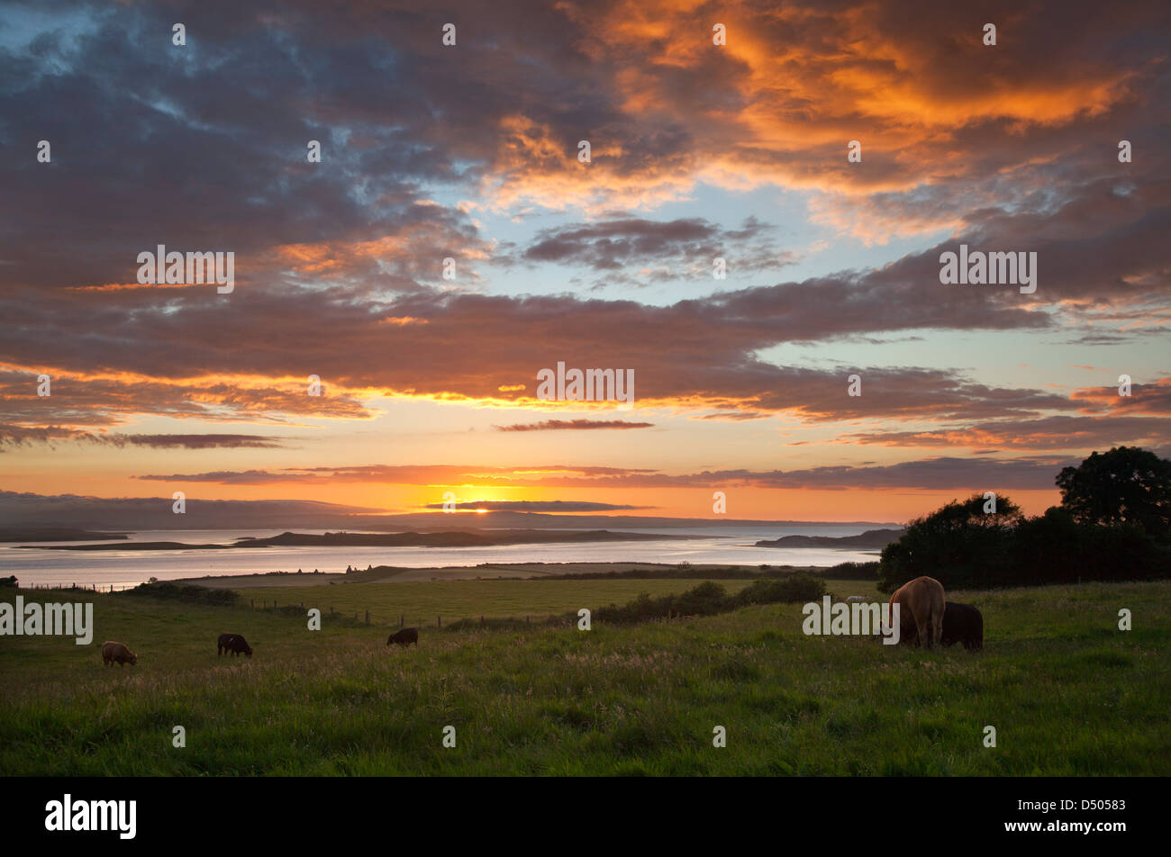 Ireland sunset sky hi-res stock photography and images - Alamy