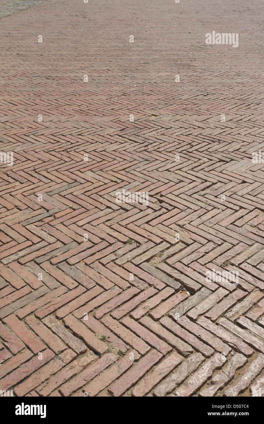 Siena brick pavement hi-res stock photography and images - Alamy