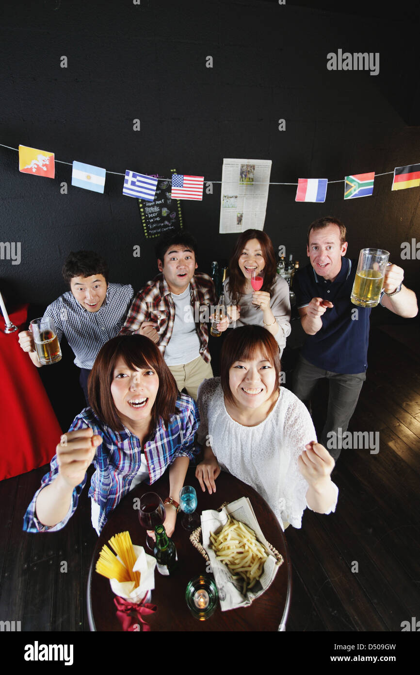 Stand pub people hi-res stock photography and images - Alamy