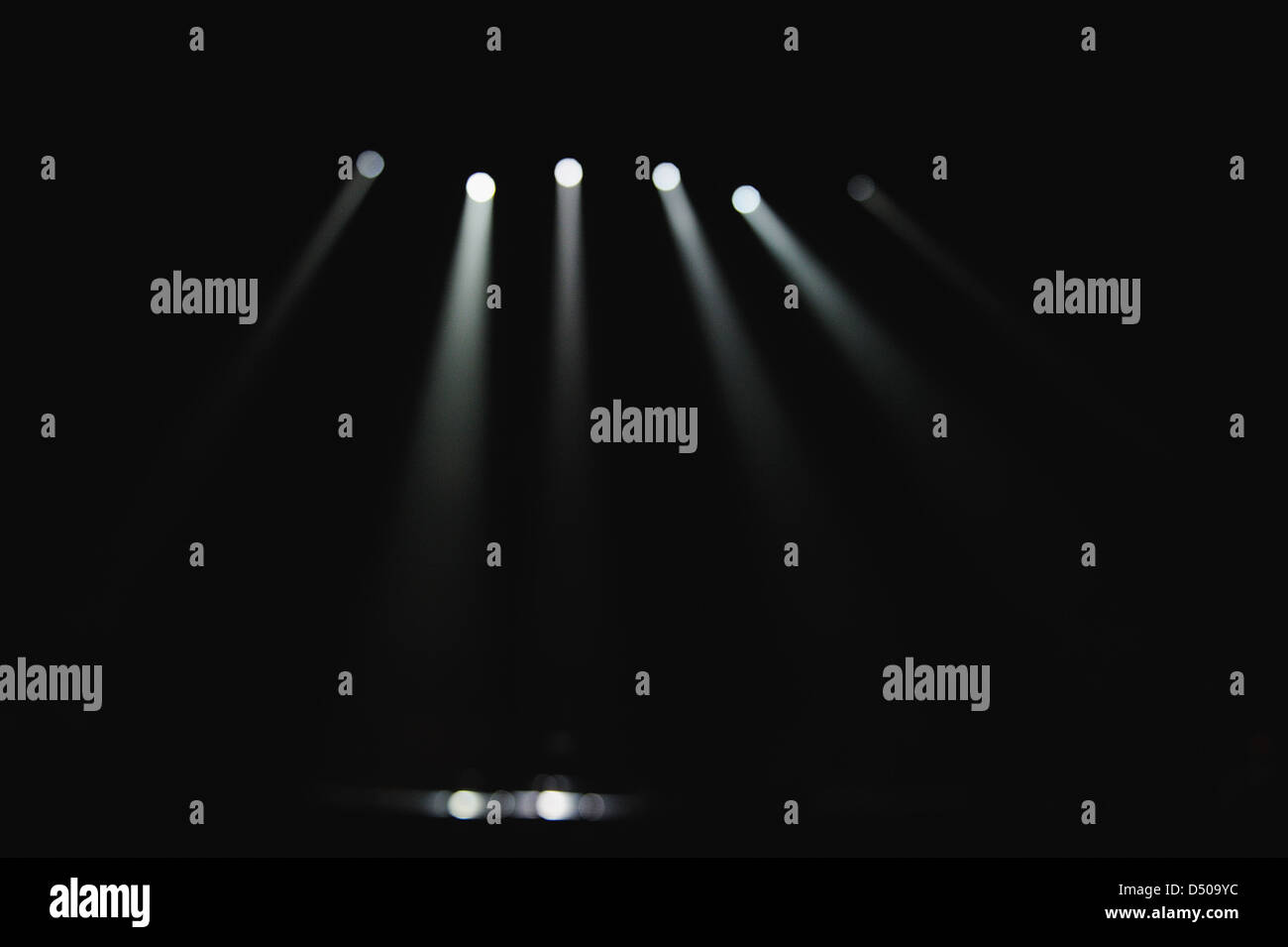 Theater stage lighting hi-res stock photography and images - Alamy