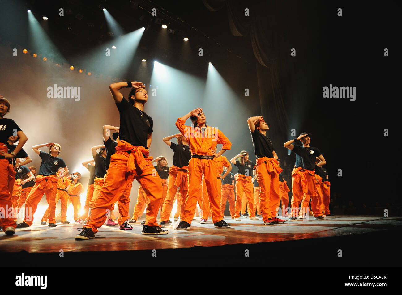 Group of dancers performing Stock Photo - Alamy