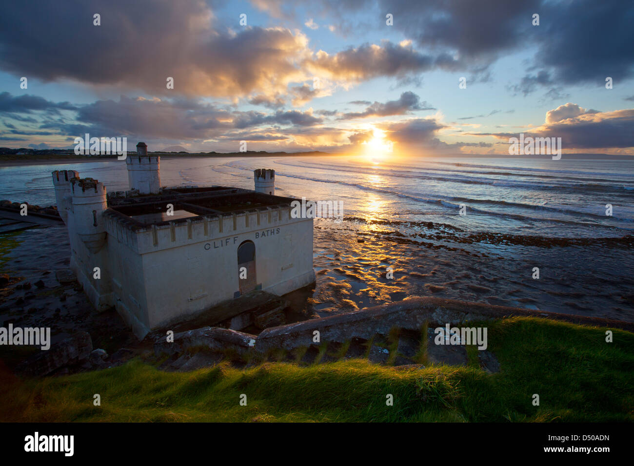 Enniscrone ireland hi-res stock photography and images - Alamy
