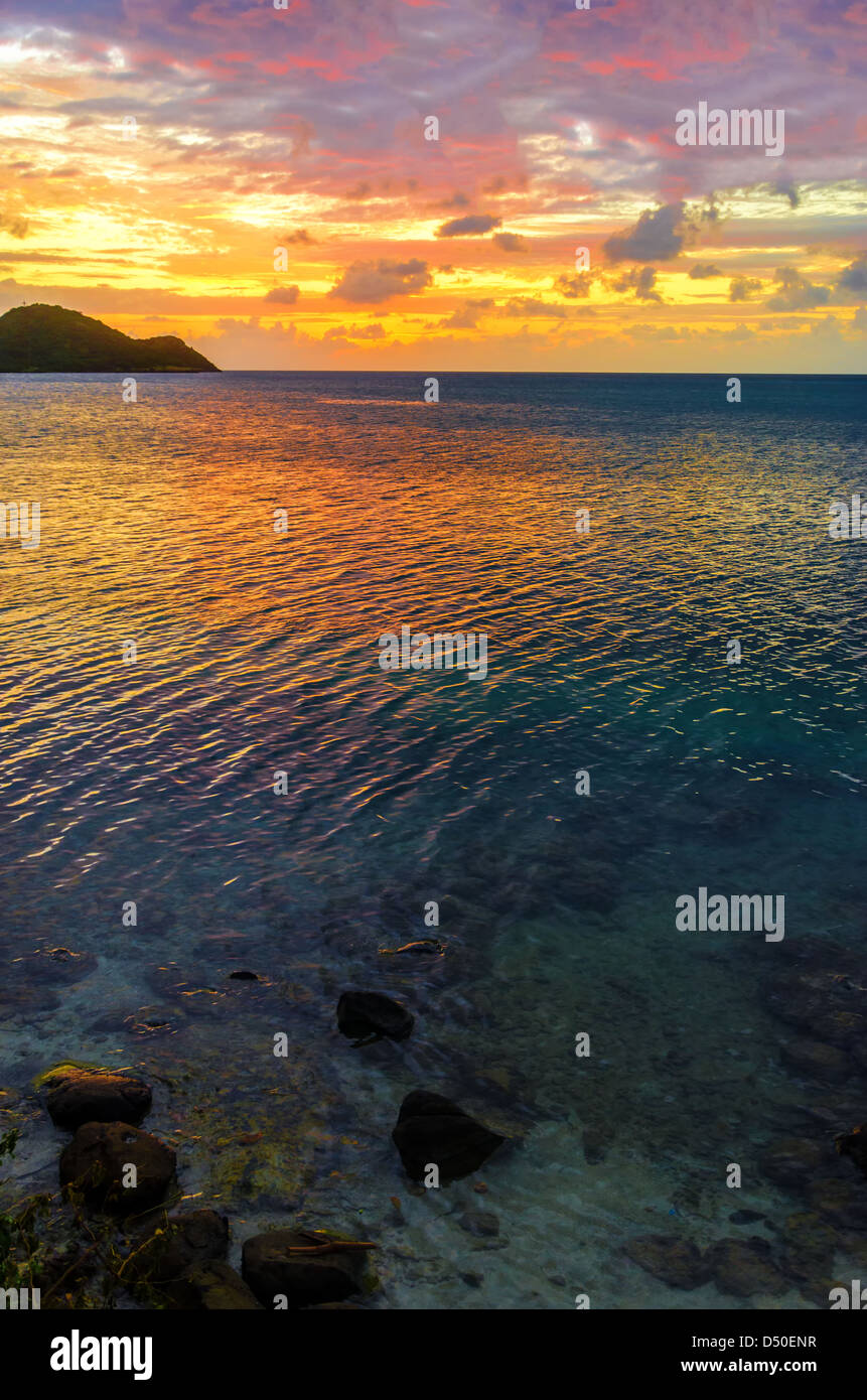 Sunset caribbean sea colombia hi-res stock photography and images - Alamy