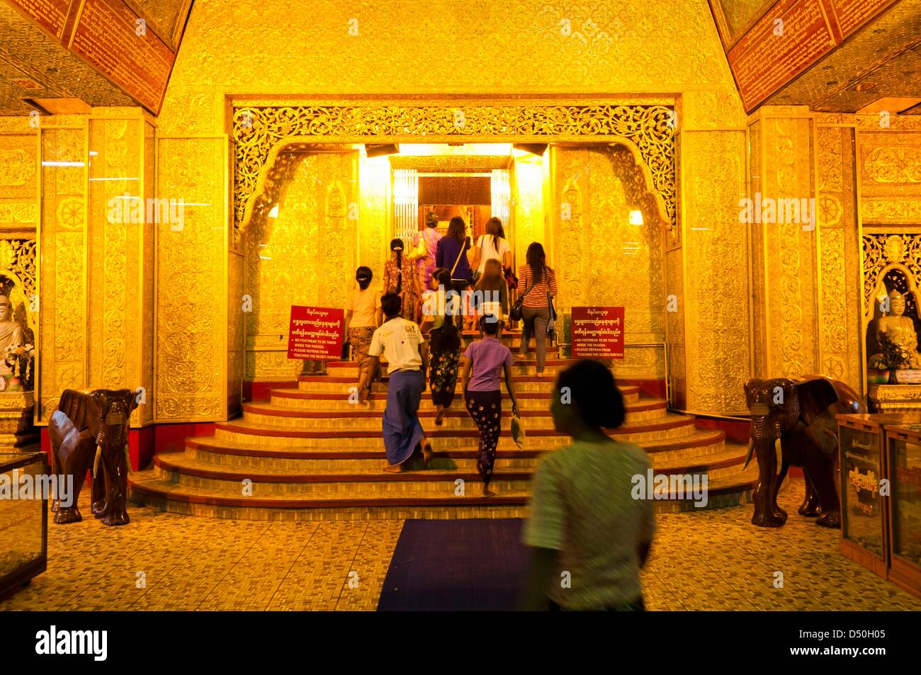 Yangon, Botataung Pagoda Stock Photo - Alamy