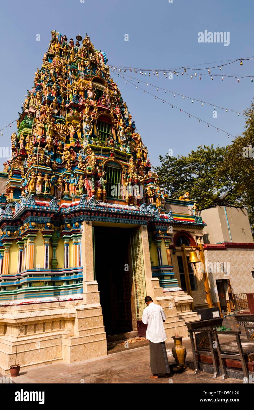 Yangon indian temple hi-res stock photography and images - Alamy