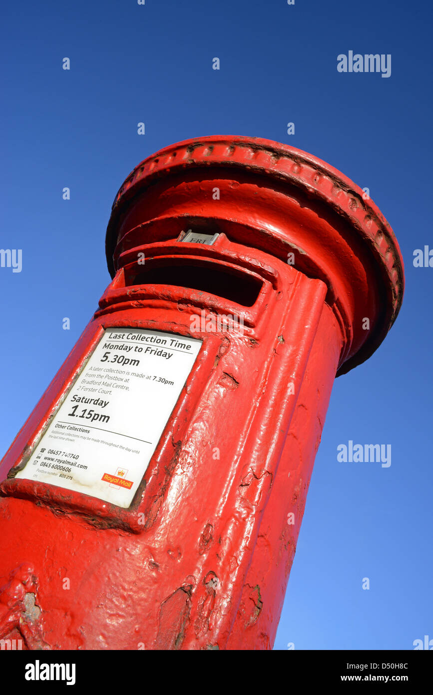 Letter box uk house hi-res stock photography and images - Alamy