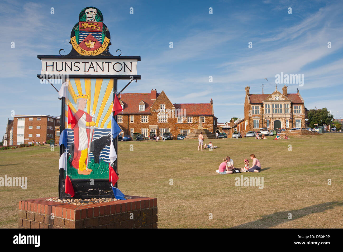 GB; UK; NORFOLK; HUNSTANTON; SIGN; FAMILY; SEASIDE; ENGLAND; VILLAGE ...