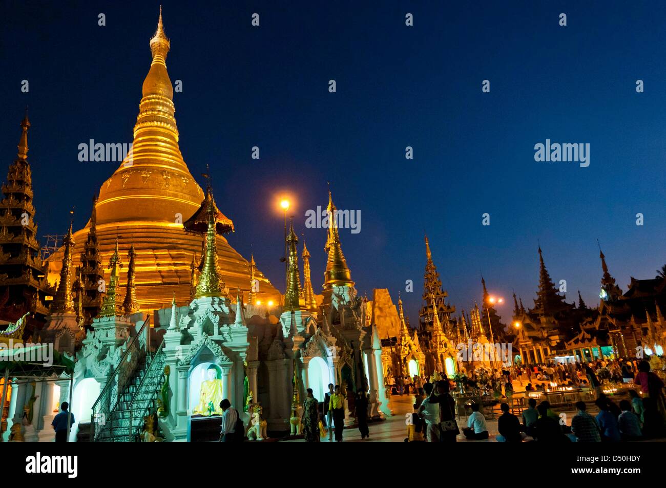 Shwedagon pagoda night scene hi-res stock photography and images - Alamy