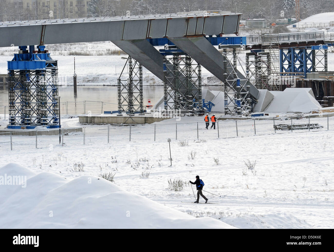 The heavy pre-assembled bridge for the Waldschloesschen Bridge arch is ...