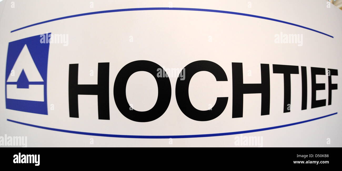Hochtief logo hi-res stock photography and images - Alamy
