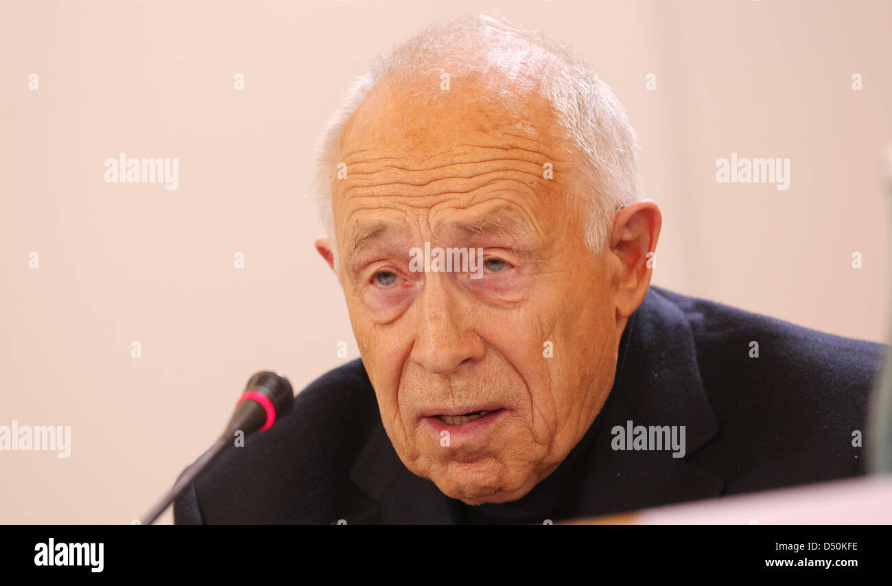 Railway handout hi-res stock photography and images - Alamy