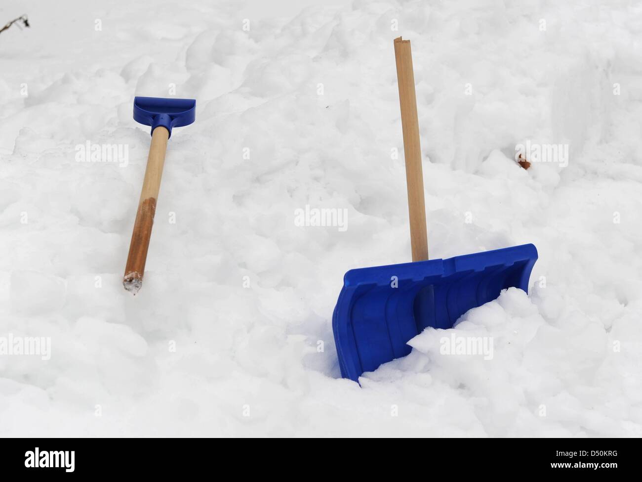 Breaking the current record hi-res stock photography and images - Alamy