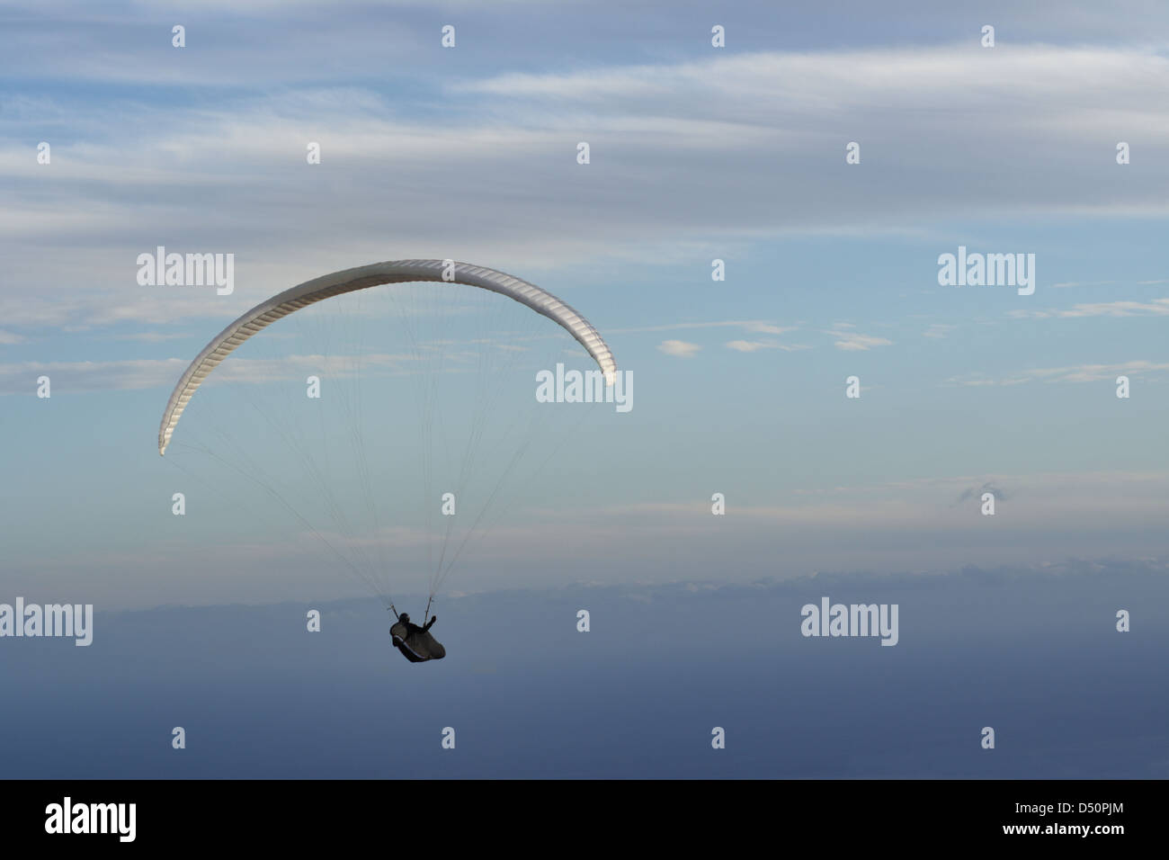 How to paraglide hi-res stock photography and images - Alamy