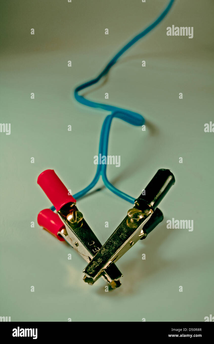 Electric jumper hi-res stock photography and images - Alamy