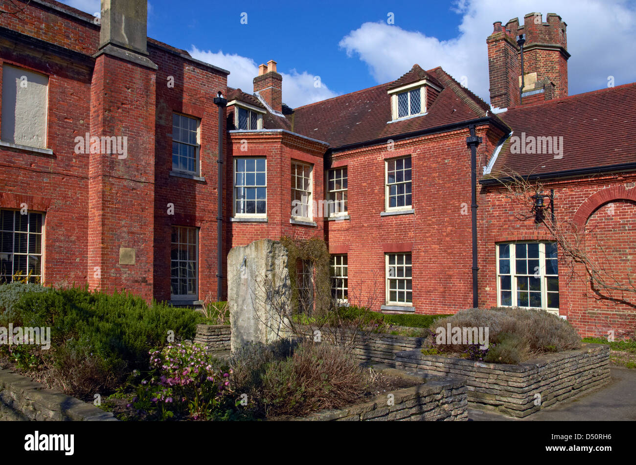 Abbey house hi-res stock photography and images - Alamy
