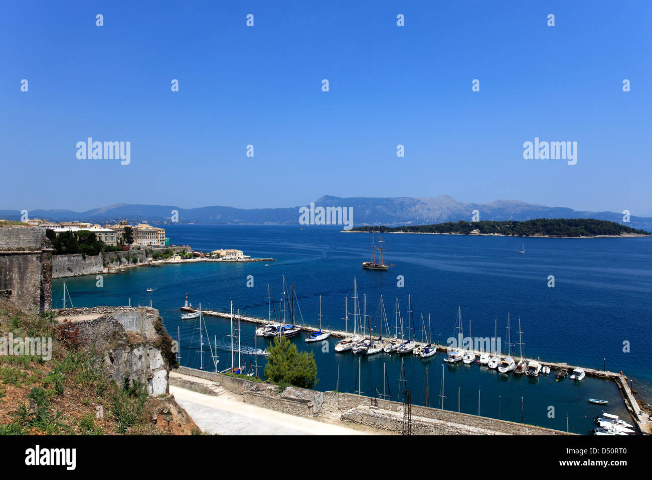 Sailing Boats in the Naval Sports Club marina, (Mandraki), Corfu Town ...