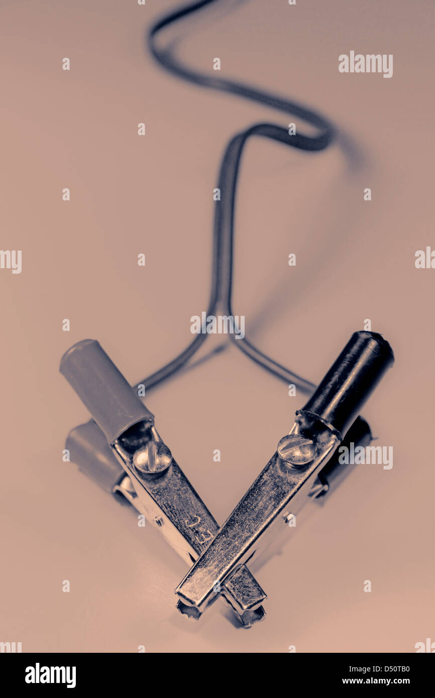 Jumper leads, Electric Clamps Stock Photo - Alamy